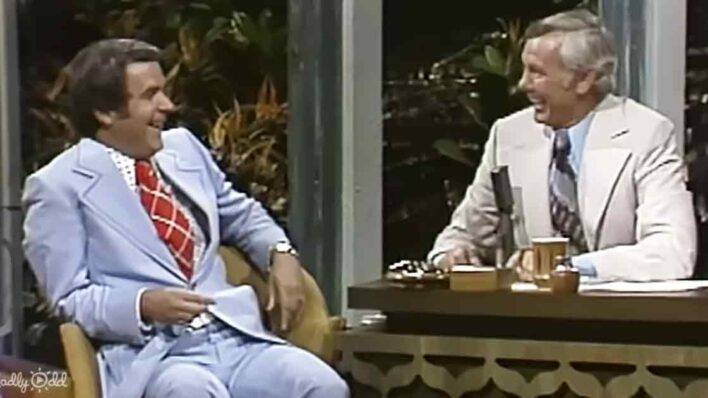 Johnny Carson & Ed McMahon review 1976 Christmas toys – with a bang ...