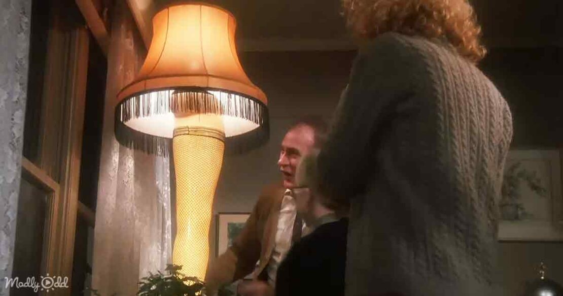 The hilariously heartwarming “Leg Lamp” scene from ‘A Christmas Story’