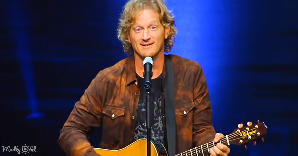 Clean comedian Tim Hawkins cracks ’em up with hilarious wedding songs ...