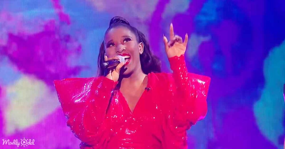 Singer with Visual Impairment Shines on Stage – Madly Odd!