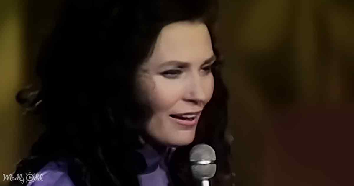 Loretta Lynn sings her fascinating autobiography, “Coal Miner’s ...