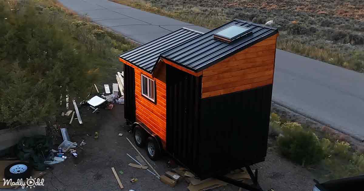Man builds tiny home of his dreams for under $10k – Madly Odd!
