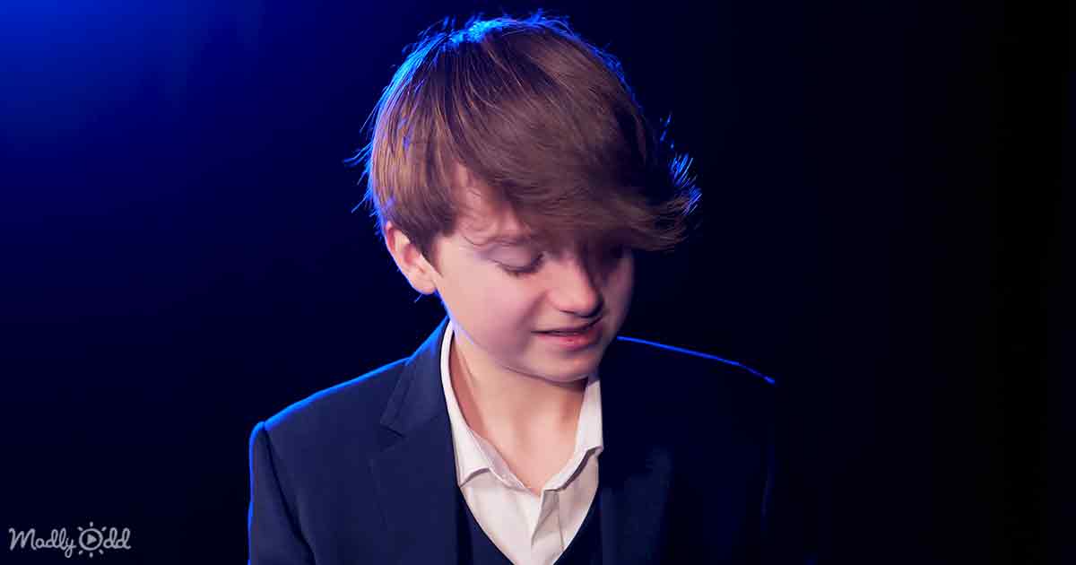 Teenage virtuoso wows as singer and pianist with 1980s ‘True Colors ...