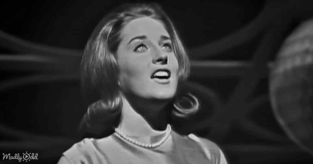 Lesley Gore sings a double whammy of heartbreak hits from 1963 – Madly Odd!