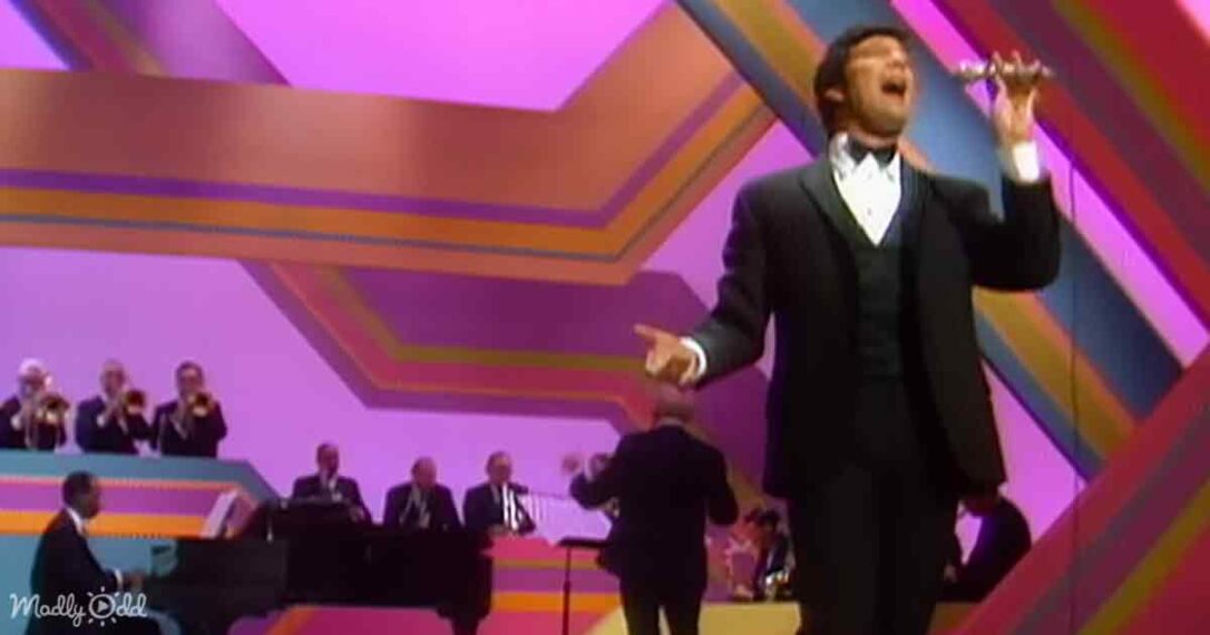Tom Jones’ ‘Delilah’ comes to life in vivid HD remaster in 1968 – Madly ...