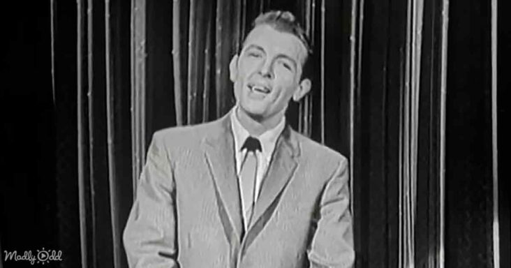 Bobby Helms’ Heartfelt Rendition of ‘My Special Angel’ in 1957 – Madly Odd!