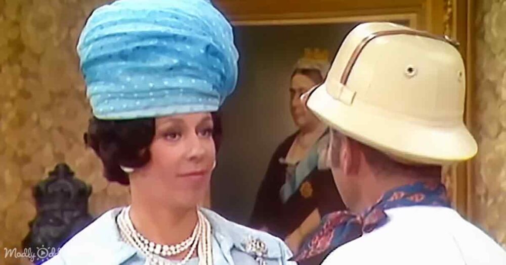 Carol Burnett’s Royal Comedy: A Skit That Will Have You Laughing Like a Queen – Madly Odd!