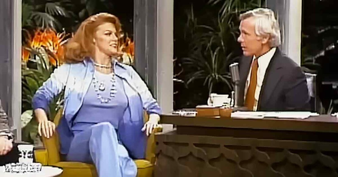 Ann-Margret serenades Carson in unforgettable ’75 interview – Madly Odd!