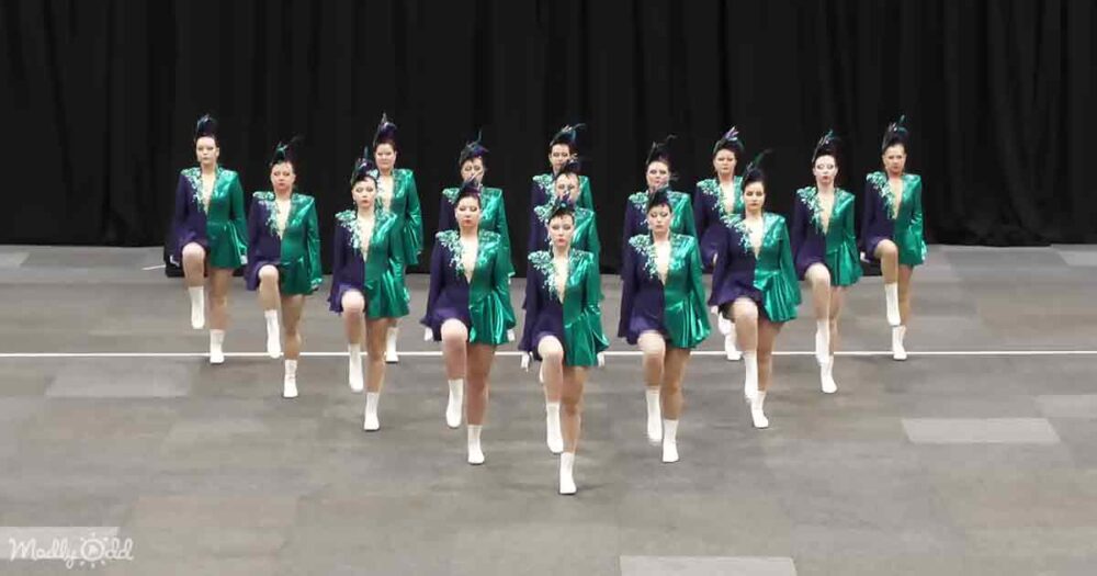 Aussie dance team’s jaw-dropping performance stuns all – Madly Odd!