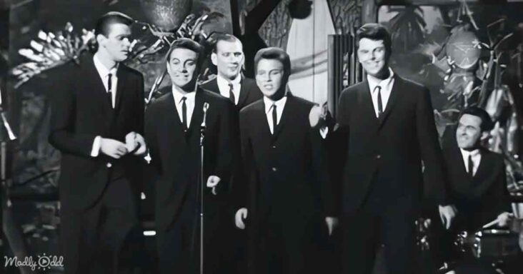 The Dovells’ ‘Bristol Stomp’ Brings You Back to 1961 – Madly Odd!