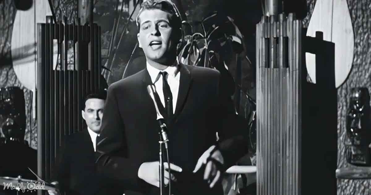 The Dovells’ ‘Bristol Stomp’ Brings You Back to 1961 – Madly Odd!