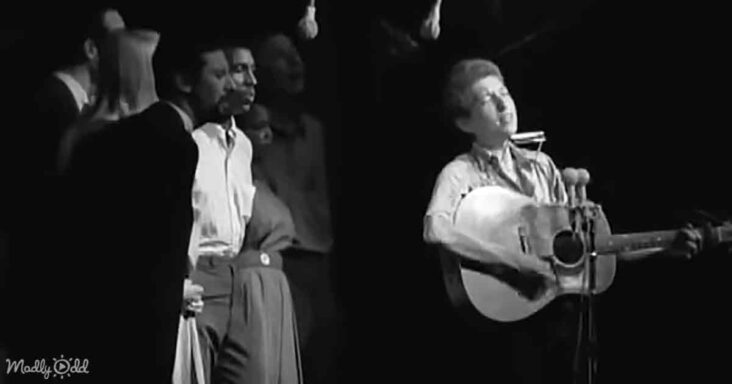 Journey Back to 1963 with Bob Dylan’s “Blowin’ in the Wind” – Madly Odd!