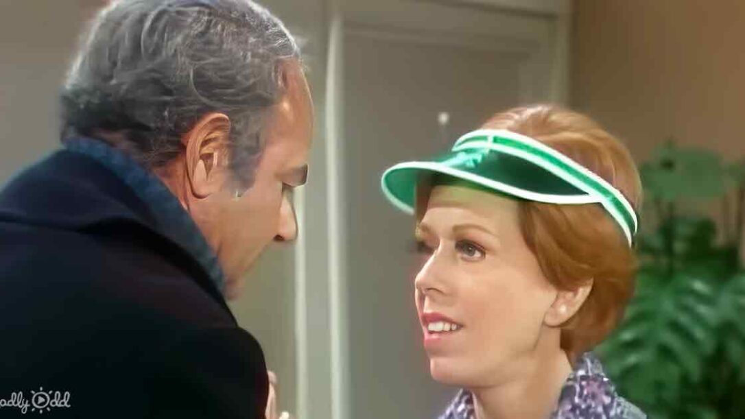Carol Burnett and Harvey Korman can’t get along during poker night ...