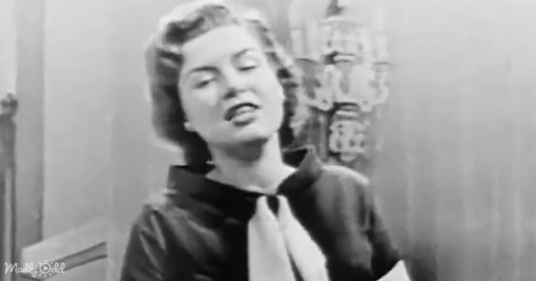 Rare 1957 footage of Patsy Cline’s ‘Walkin’ After Midnight’ – Madly Odd!