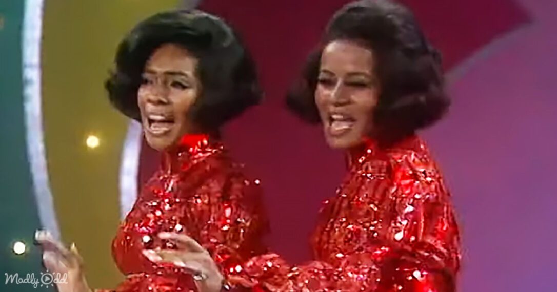 The Supremes sing “Up the Ladder to the Roof” on Ed Sullivan in 1970 ...
