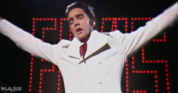 The Passion of Elvis Presley: Even Backup Singers Can’t Hide Their ...