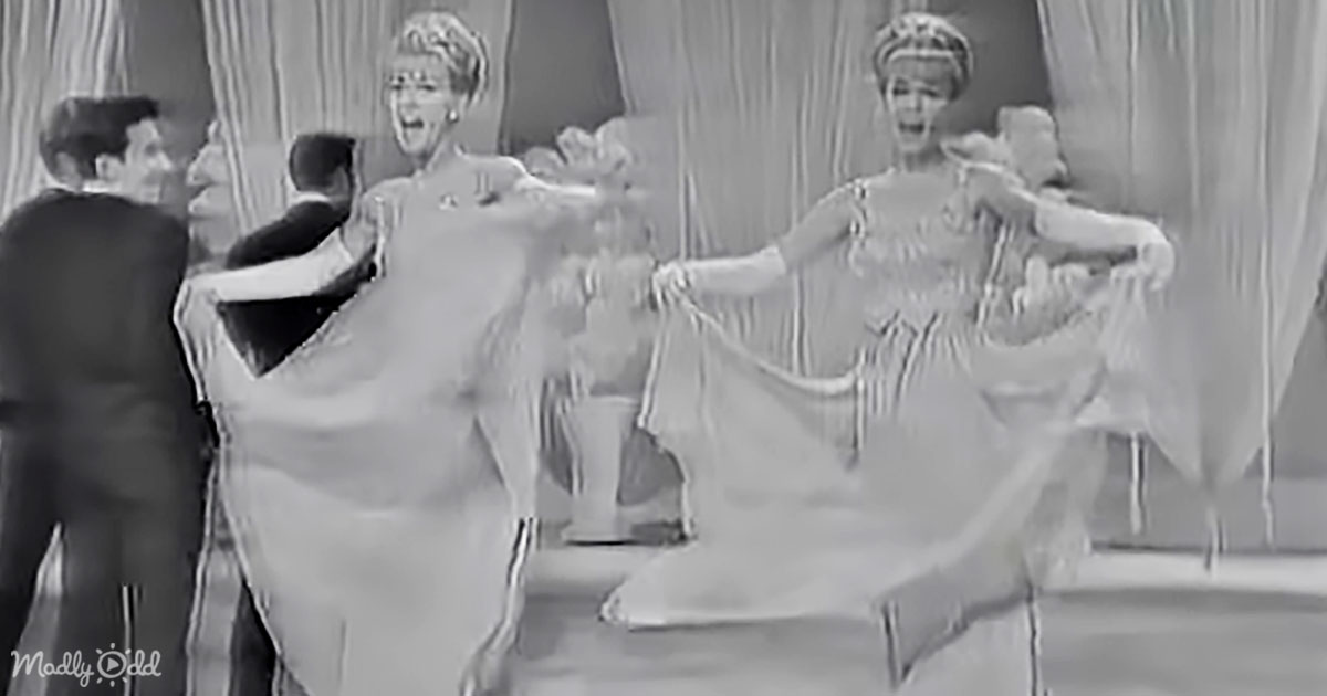 The Kessler Twins Wow Ed Sullivan’s Show with ‘On How To Be Lovely’ in ...