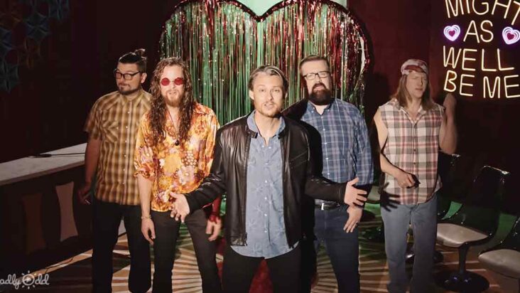 Former ‘Got Talent’ star Calum Scott performs ‘Rise’ in power-packed ...