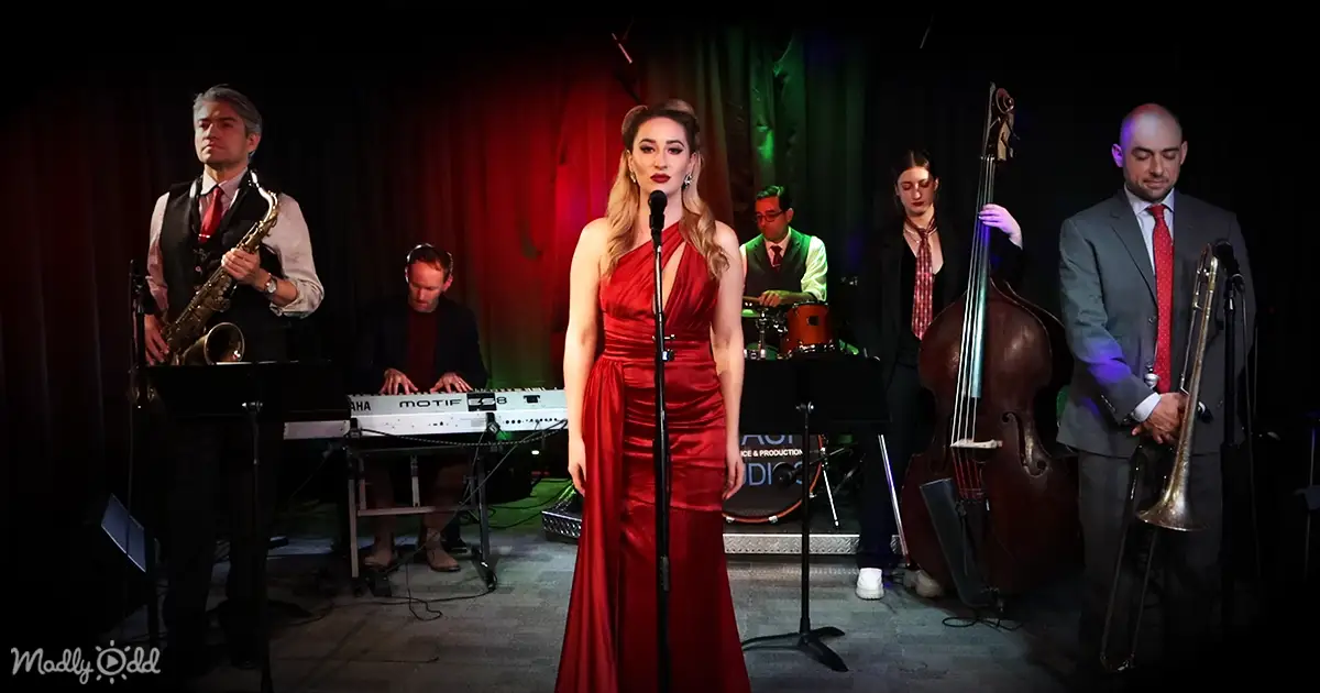 Robyn Adele Anderson gives ‘O Holy Night’ a soulful jazz twist that ...