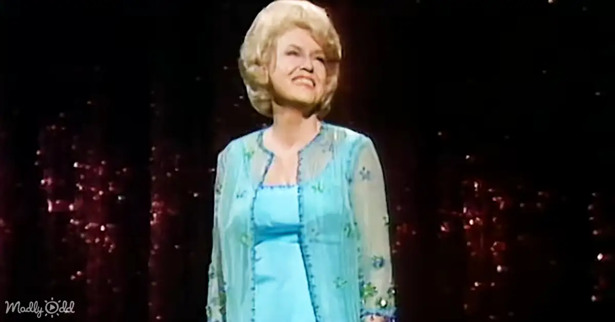 Jane Morgan Sweeps 1967 with “I Wanna Be With You” – Madly Odd!