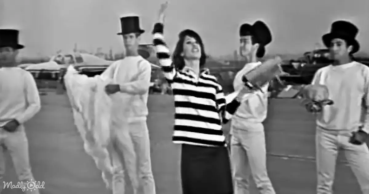 Second Hand Rose Showcased by The Action Kids and Lesley Evans on Where ...