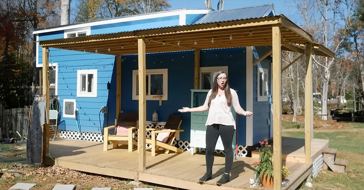 Clever cat lady crafts purr-fect tiny home paradise for $34K